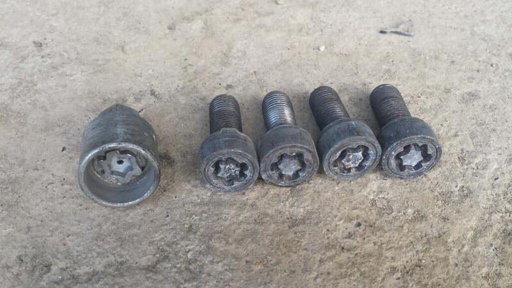 SIGURNOSNI SRAFOVI ZA VOLKSWAGEN BORA, GOLF 4, GOLF 5 . |