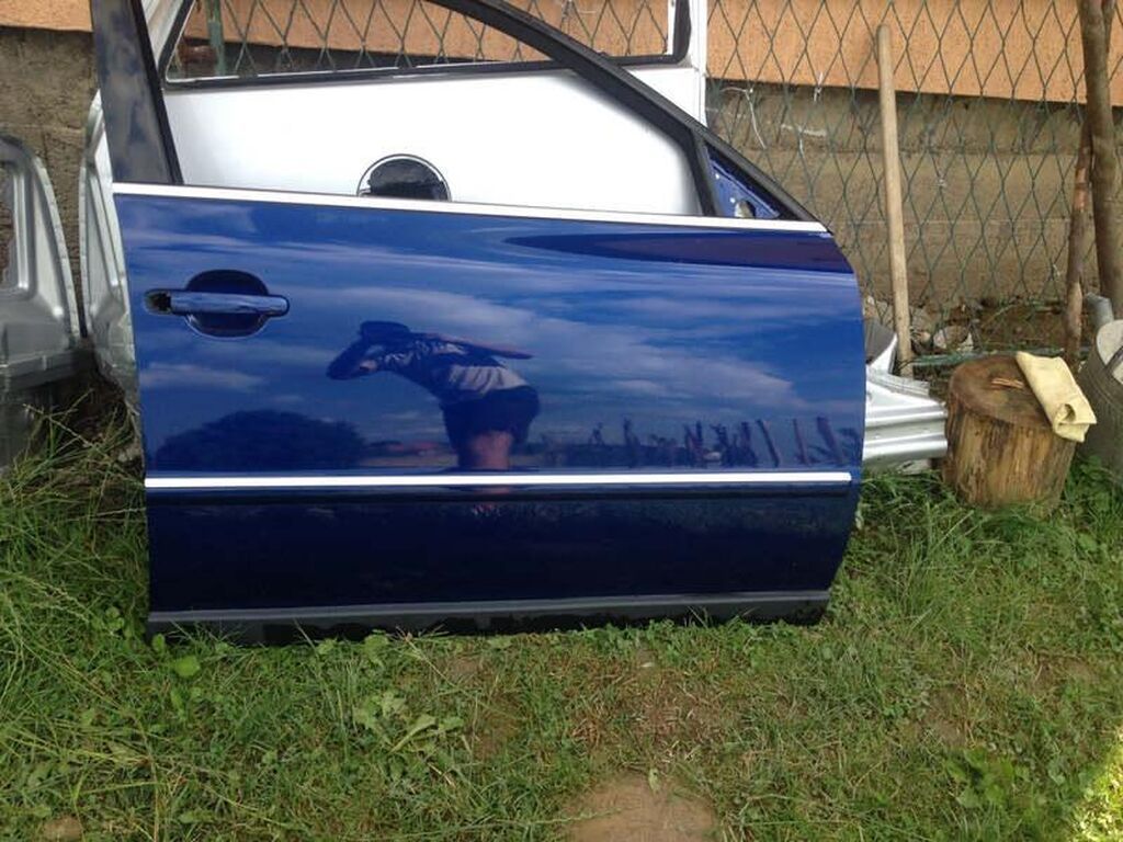 PREDNJA DESNA VRATA ZA VOLKSWAGEN PASSAT B5, PASSAT B5.5 | Prednja