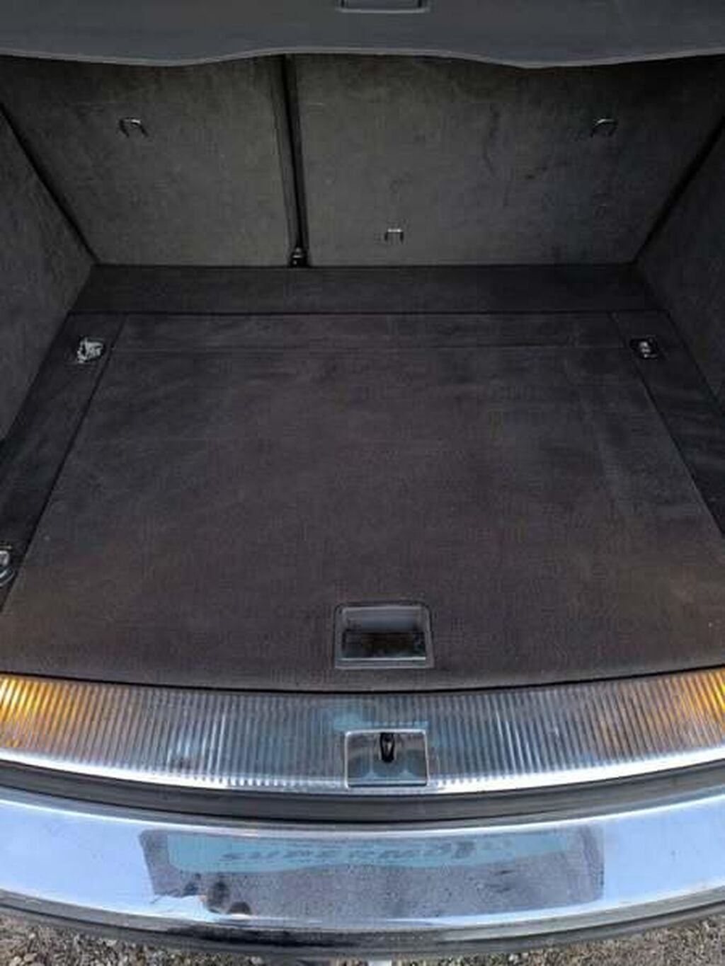 TEPIH GEPEKA ZA VOLKSWAGEN TOUAREG OD 2003. DO 2010. GOD. | Tepih