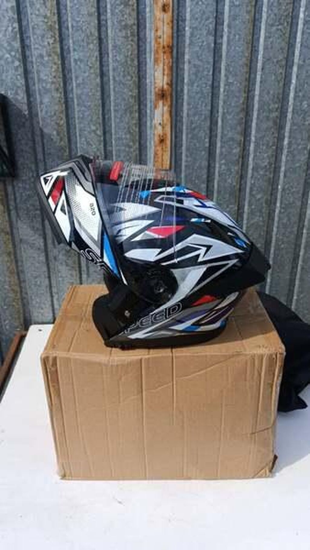 KACIGA ZA MOTOR FLIP UP | Kaciga za motor fip up Speed B20
