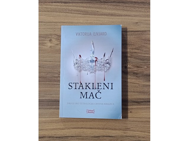 STAKLENI MAČ  Viktorija Ejvjard