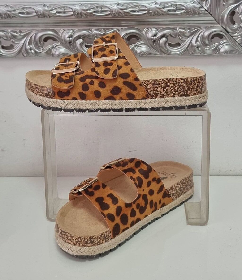 Ženske klompe/sandale sa platformom i leopard printom. - Gornjište