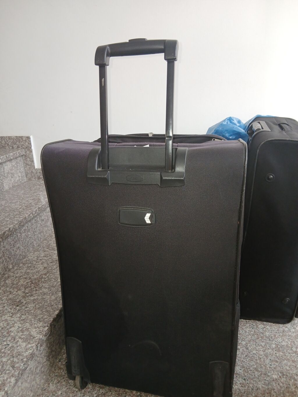 Veliki putni koferi na točkiće - Materijal: čvrsta tekstiln