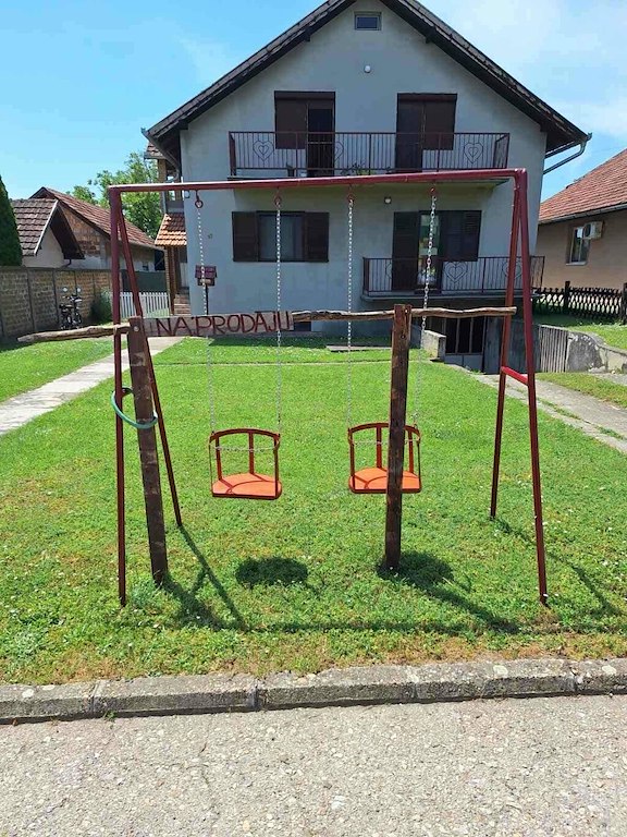 Dvosed ljuljaška za dvorište/dečje igralište - Konstrukcija od