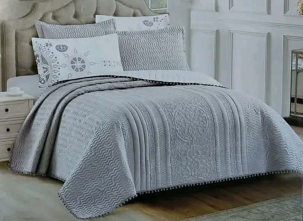 Prekrivač za krevet sa jastučnicama – elegantni pikovani set - Tip