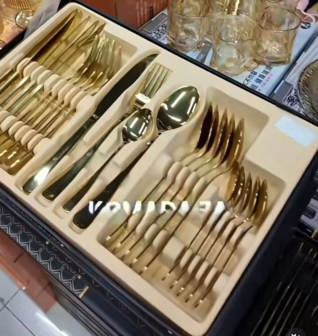 Luksuzni set escajga – zlatna završna obrada - Komplet u elegantnoj
