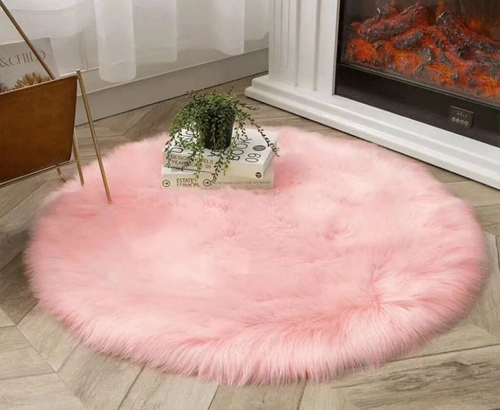 Čupavi tepih/Staza NOVO! Dimenzije 80 cm Cena 3700 din DM