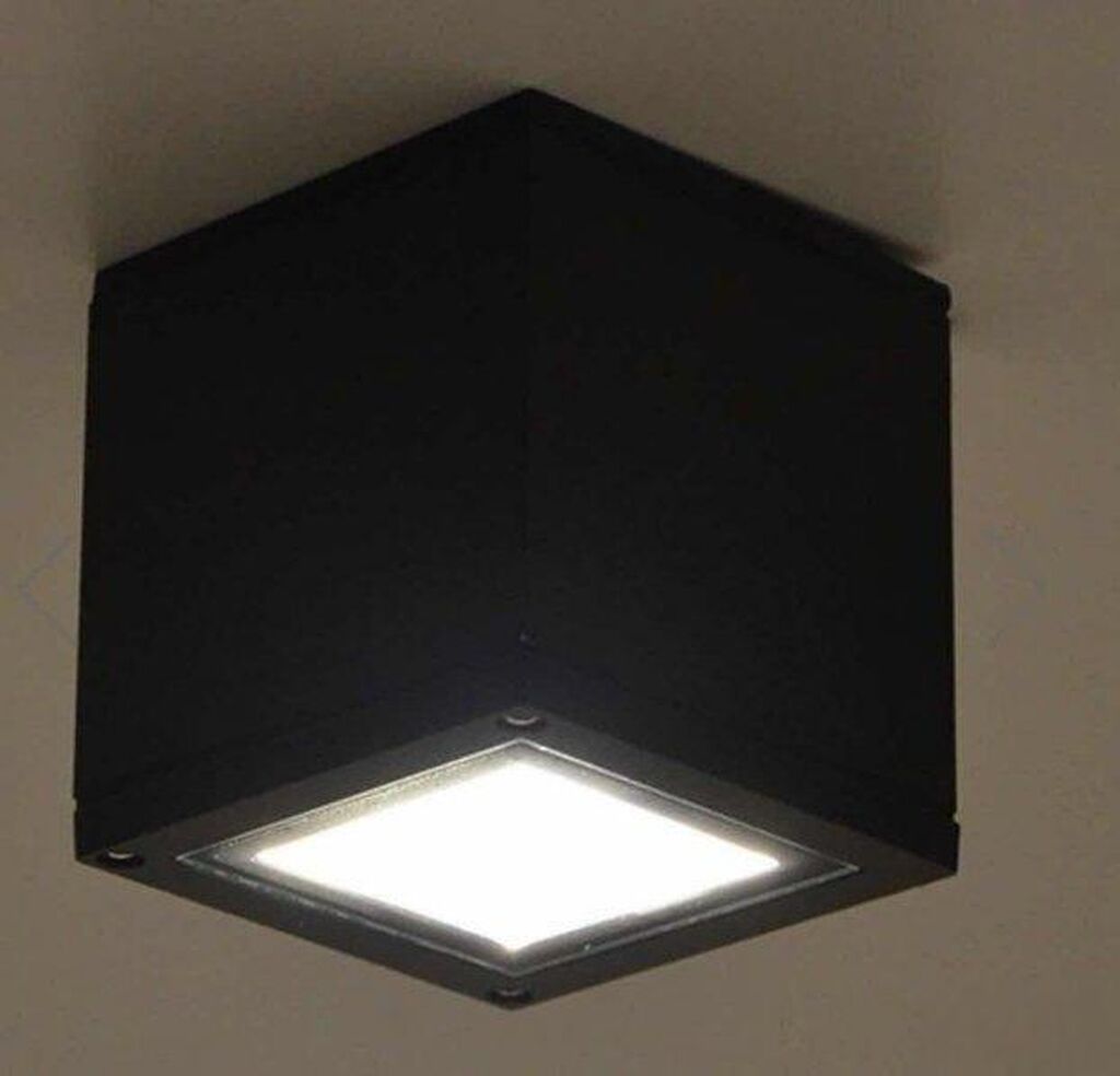 Šifra:900415 Brend: MITEA Lighting Barkod:8605031452006 Osnovno