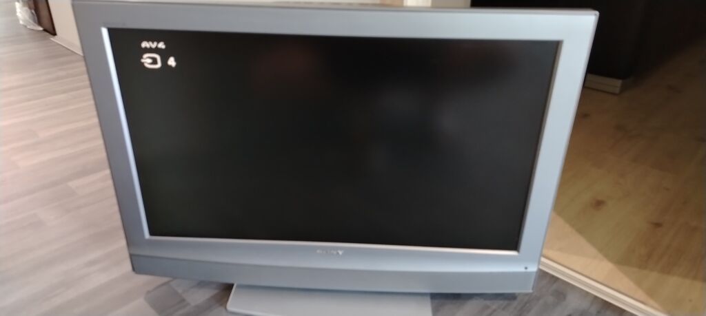Sony Bravia KDL-32U2000 (32" / 80cm) – Perfektan, kao NOV + Original