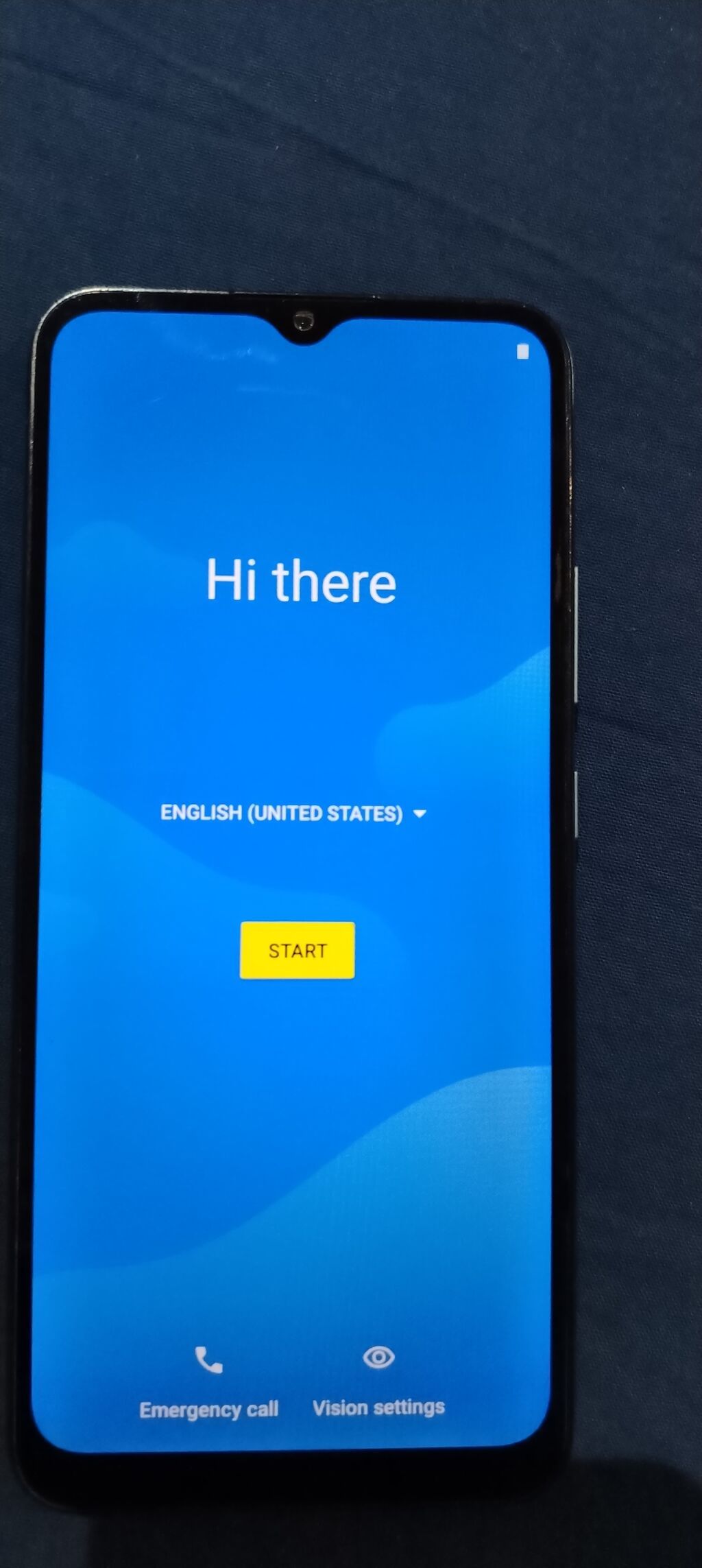 Realme pametni telefon – plava boja - Ekran sa „waterdrop“ zarezom