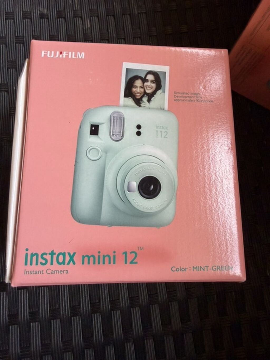 Fujifilm Instax mini 12 – instant fotoaparat - Model: instax mini 12