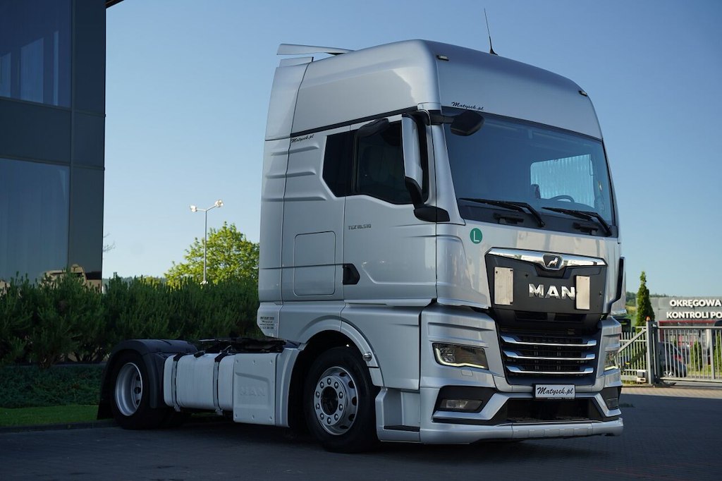 MAN TGX 18.510 / GX / MEGA  / LOW DECK / NAVI RIO tegljač