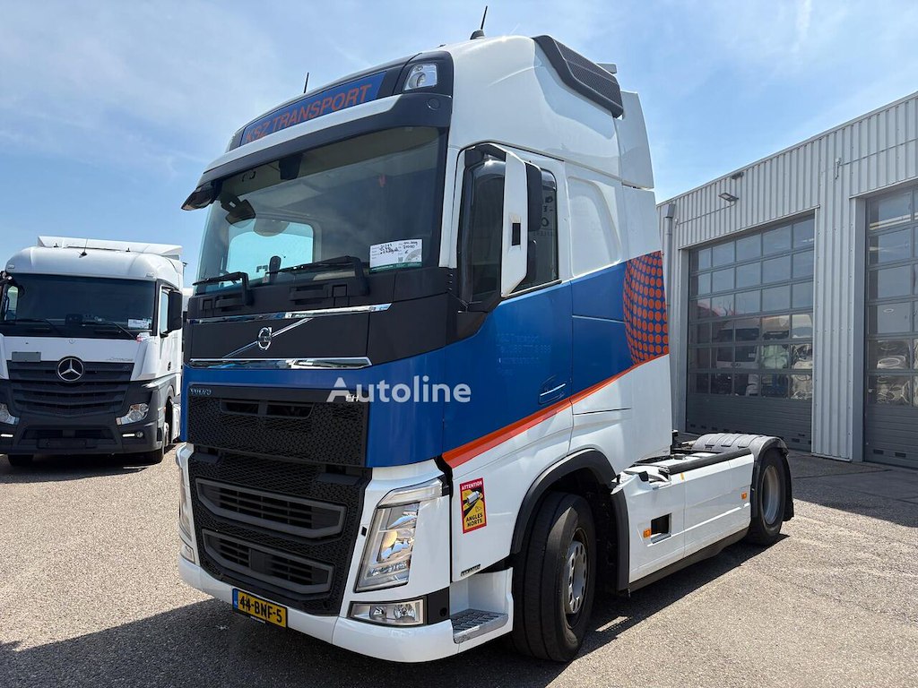 Volvo FH 13.500 I parc cool/Skirts/NL truck/2x Tank/ KB chassis tegljač