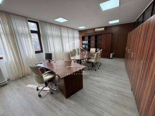 Poslovni prostor za Izdavanje