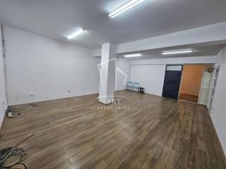 Poslovni prostor za Izdavanje