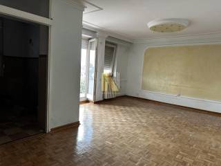 Poslovni prostor za Izdavanje