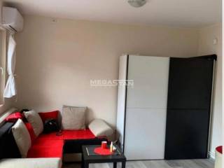 Trosobni stan Omladinska, Dedinje, Beograd