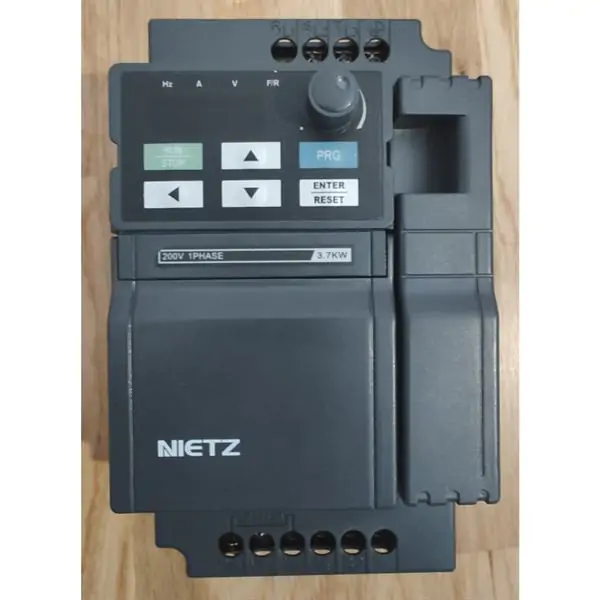 NIETZ NZ2200-03R7G frekventni regulator 3,7 kW 1x220 V / 3x220 V 16 A