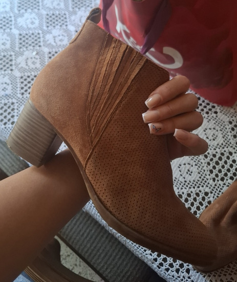 Tamaris cizme, 37 broj