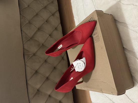 SALONKE 40 STRADIVARIUS NOVE!