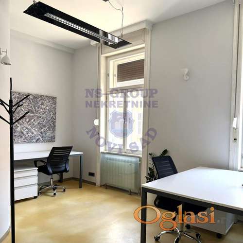 Izdaje se prostrana kancelarija površine 35m² sa terasom