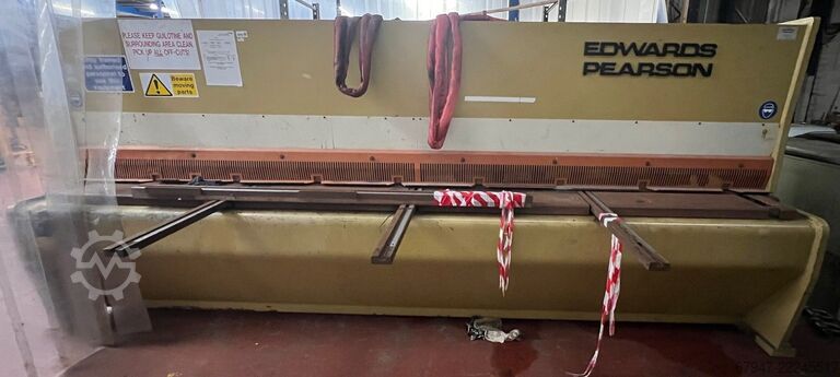 Edwards Pearson hidraulična giljotina 4m
EDWARDS PEARSON V.E. SHEAR 6.5/4080
