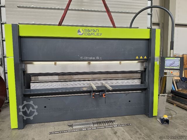 Abkant presa
Safan E Brake 100 3100 EC