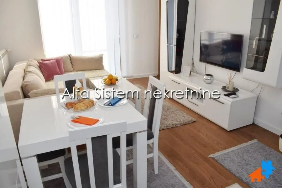 Izdavanje, dvosoban stan, 40m², Lion, Zvezdara Sve Podlokacije