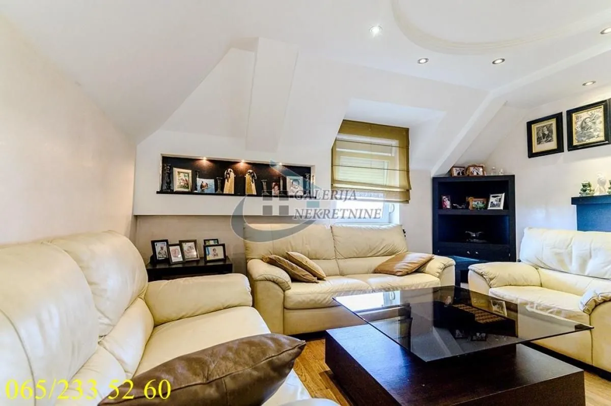 Prodaja, trosoban stan, 100m², Čukarica, Beograd