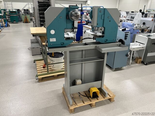 Dvoglavi rezač zakivki za povezivanje
Sicom B163-5 Double-Head Binder Riveter