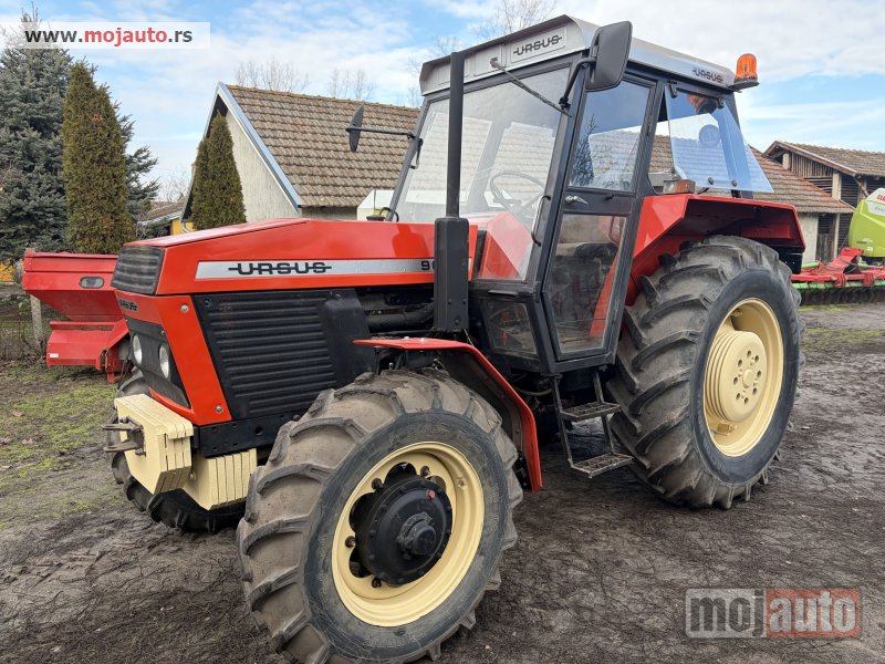 URSUS 904