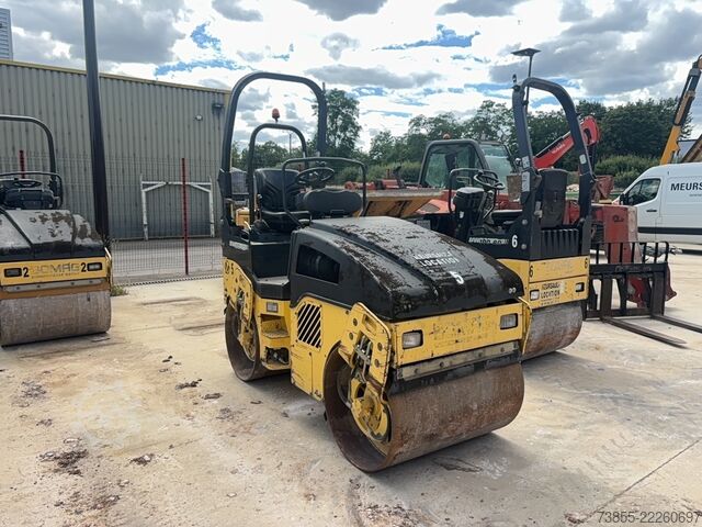 Tandem valjak
Bomag BW 100 AD-4
