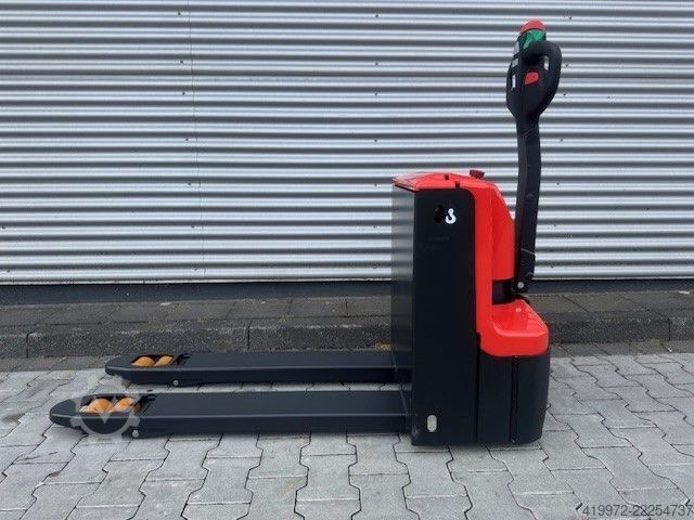 Ručni paletni viljuškar
Noblelift PT 16 Lithium Batterie