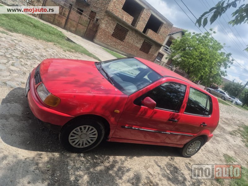 VW Polo 1.1
