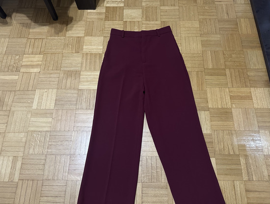 Nove Zara pantalone