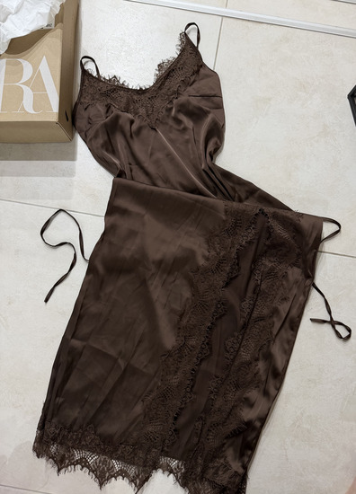 Bershka haljina S/M cena nije fiks SAMO DANAS 1390