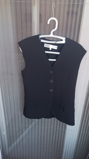 Zara prsluk nov