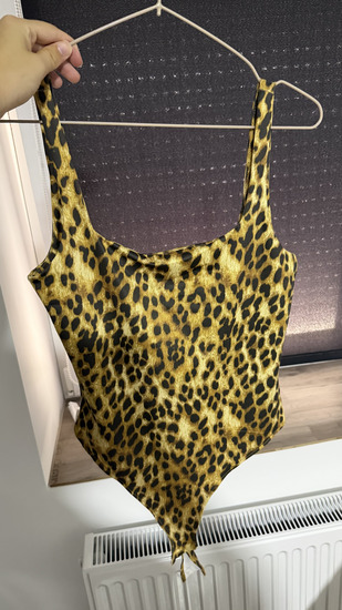H&M bodi