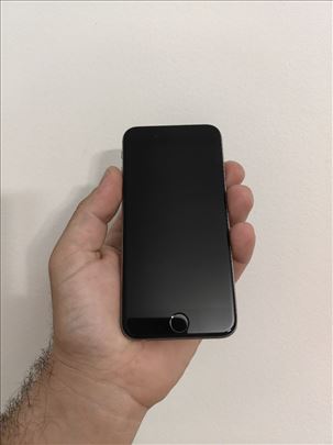 Iphone 6 32gb crni