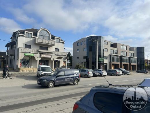 Izdajem sobe u Borči - hostelski tip smeštaja