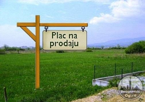 Prodaje se plac sa dve kuce u Pancevu