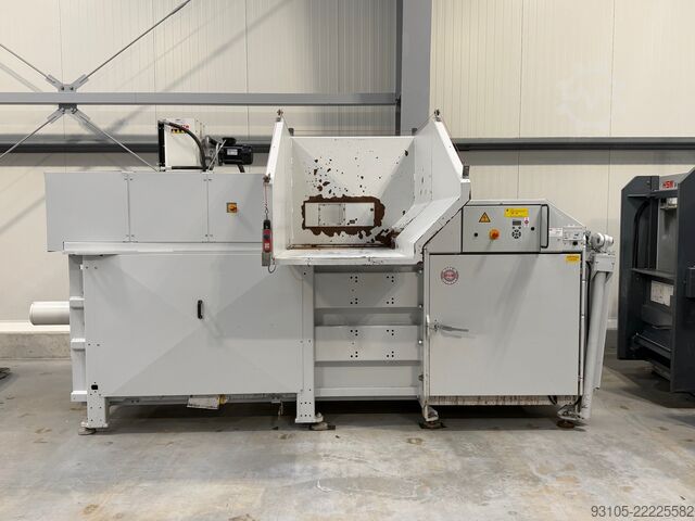 Horizontalni baler HSM HL 7009
HSM HL 7009