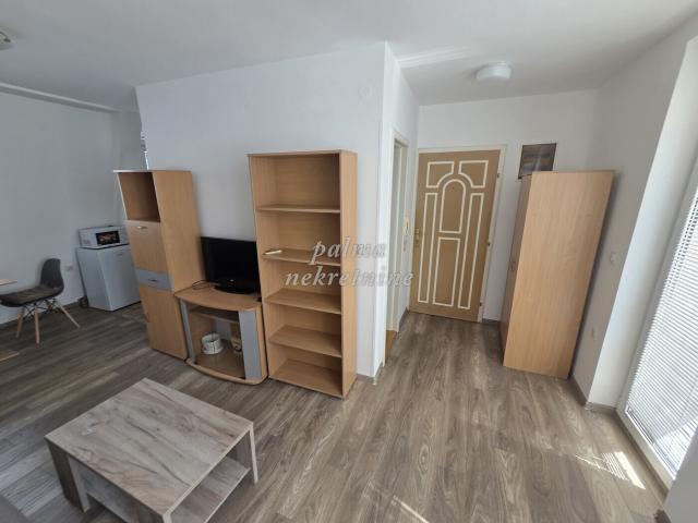 Izdavanje, Garsonjera, 30m2 , Centar