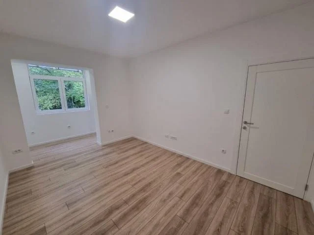 Izdaje se nenamešten stan 32 m², Valterova 151, Prijepolje