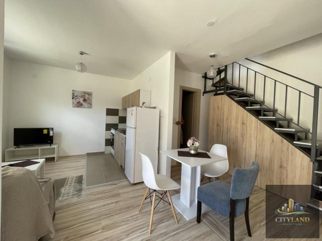 Duplex stan na keju blizu Tvrdjave