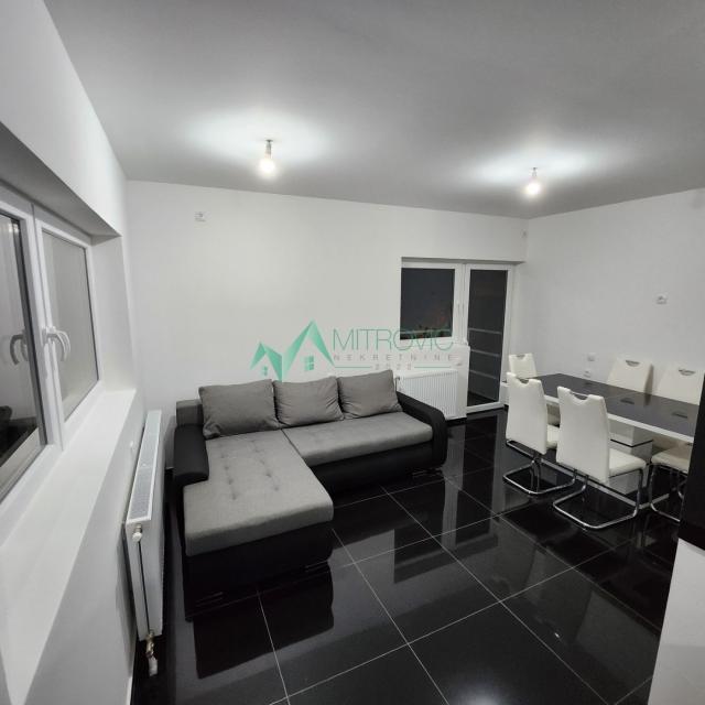 Izdavanje, Stan, 50m2 , Grbavica - Telep