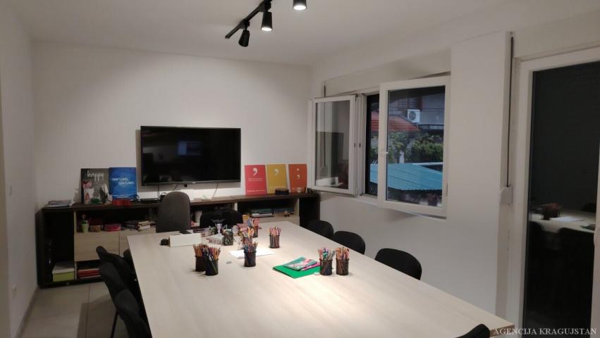 Izdavanje, Stan, 38m2 , Centar
