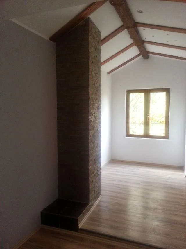 Izdajem nenamešten 2.5soban, komforan stan u Borči IV na duže