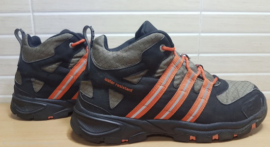 Adidas Hyperhiken Mid water resistant