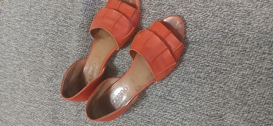 Bueno sandale